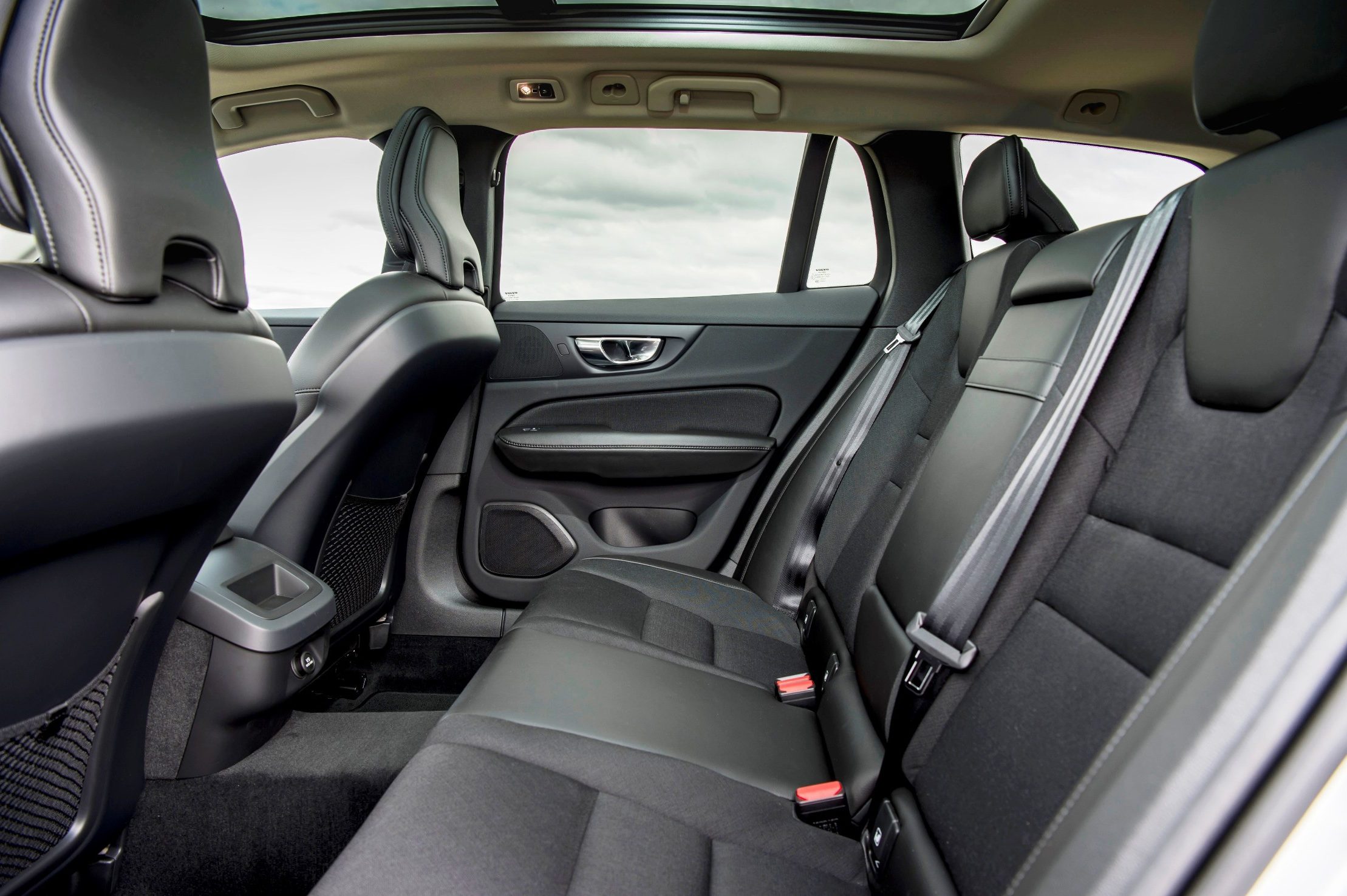 Sunday drive: Volvo V60 D4 estate – Wheels Within Wales