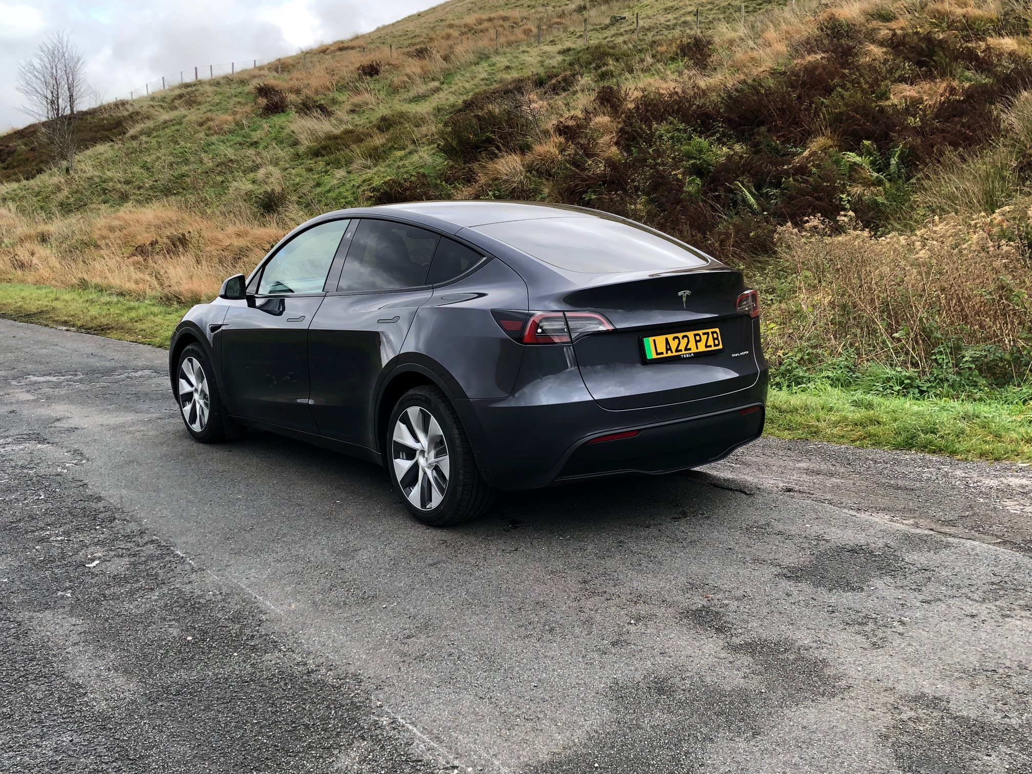 Tesla Model Y Oct2022 static rear nearside – Wheels Within Wales