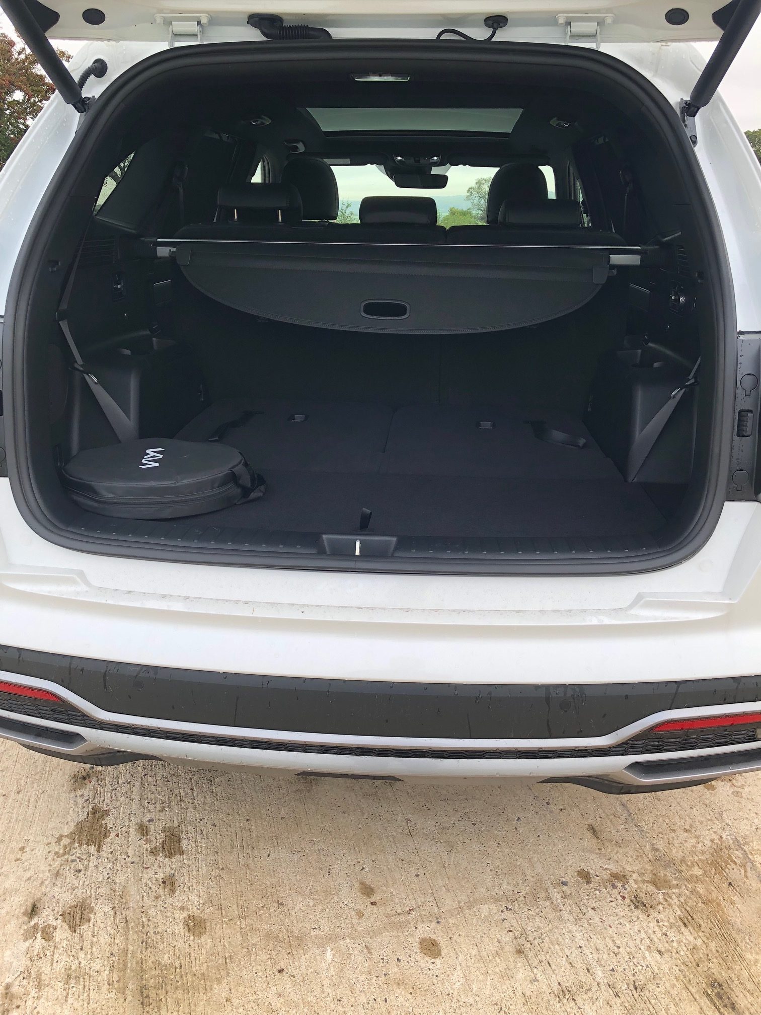 Kia Sorento phev boot open – Wheels Within Wales