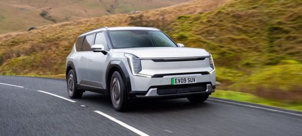 Kia EV9 ‘Air’ – Lithium Silver action front – Wheels Within Wales